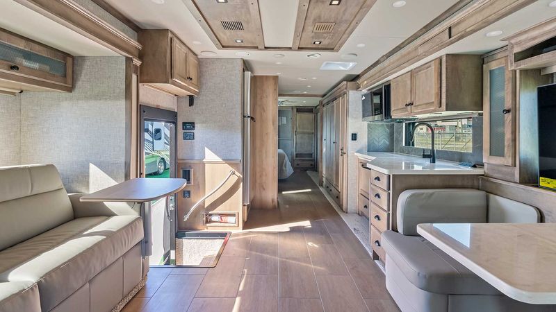 2023 Tiffin Allegro Bay | North Trail RV Center
