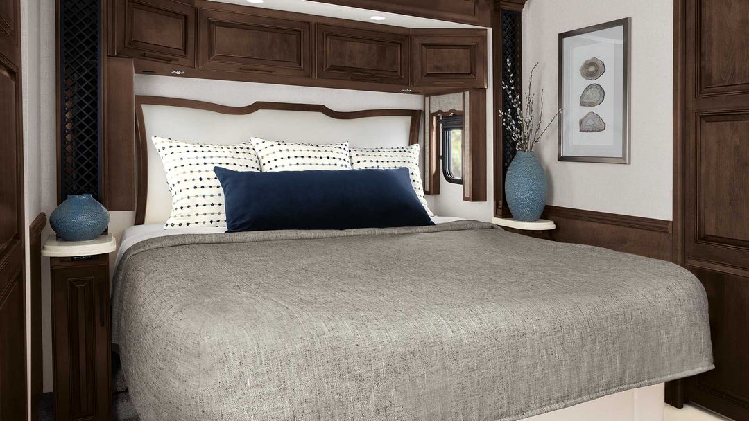 2024 Newmar London Aire | North Trail RV Center