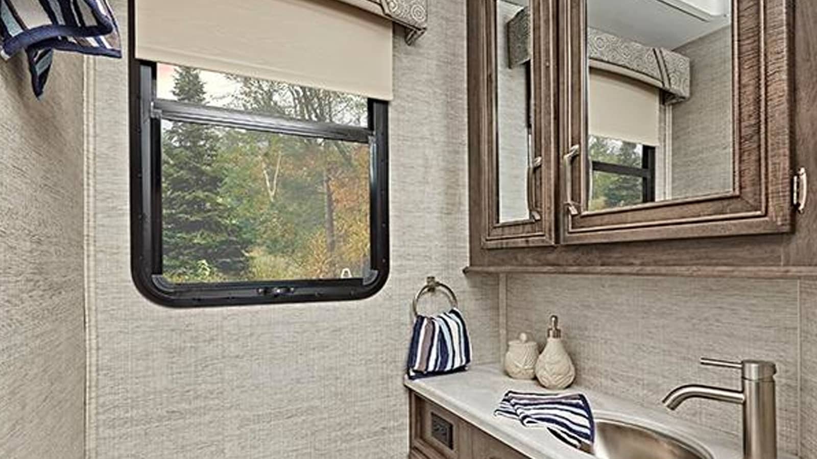 2022 Jayco Greyhawk Prestige | North Trail RV Center