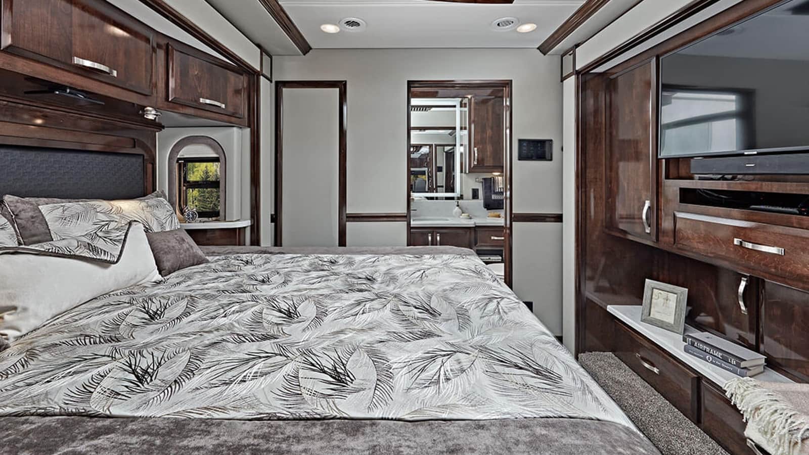 2023 Renegade RV IKON | North Trail RV Center