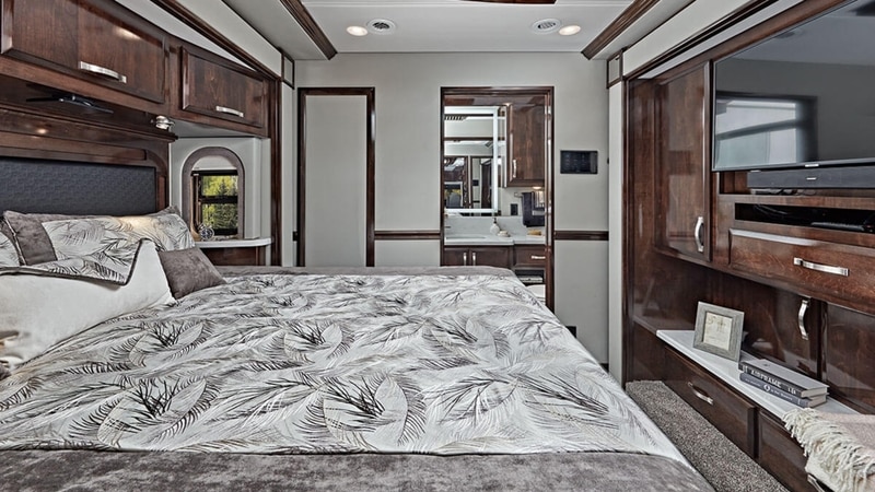 2023 Renegade RV IKON | North Trail RV Center