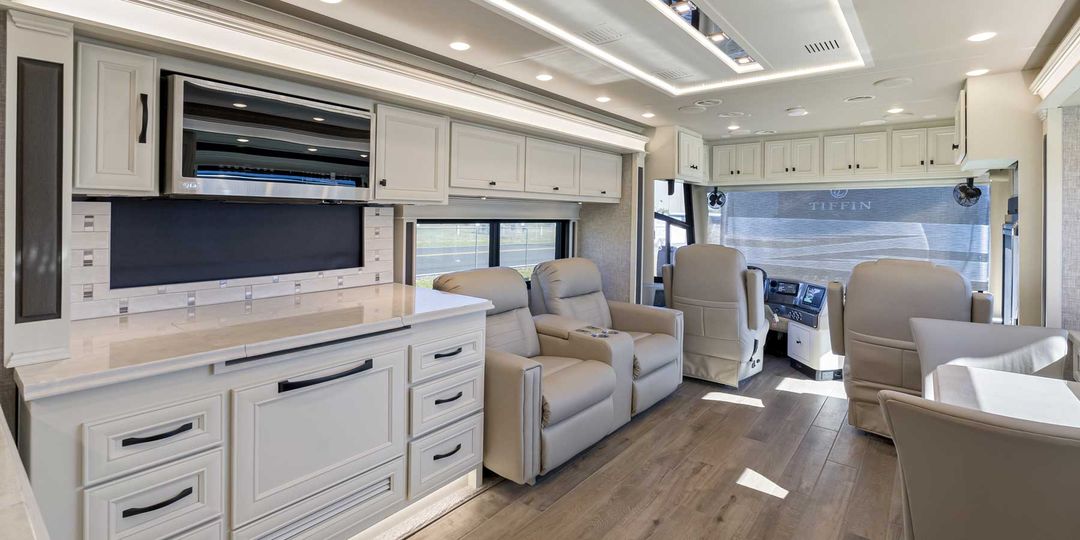 2023 Tiffin Phaeton | North Trail RV Center